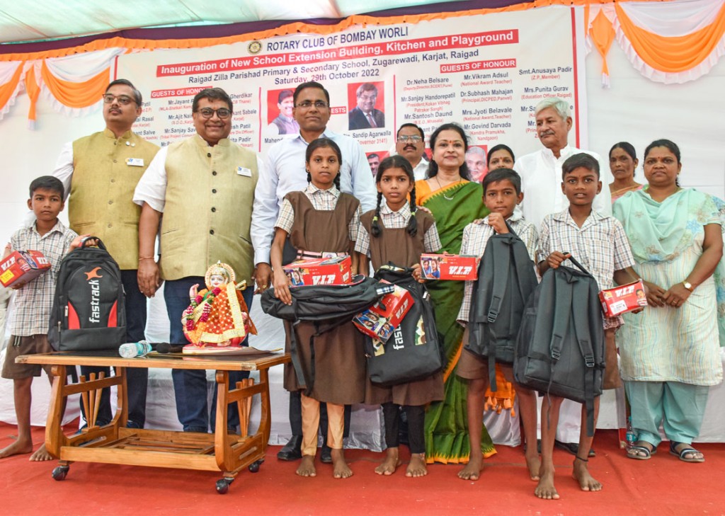 RC Bombay Worli Rotarians transform a tribal village - Rotary News